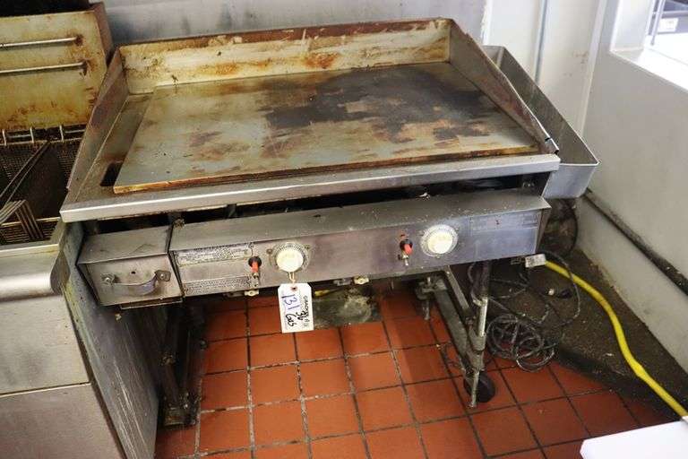 Keating model 36BFLD - 36" gas flat grill w/ thermostats - Backes ...