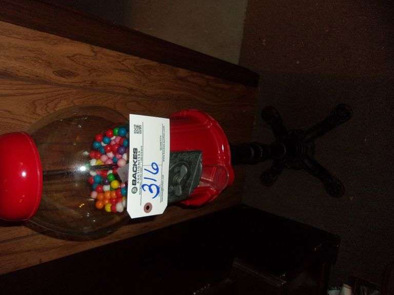 Reproduction Gumball machine - Backes Commercial Auctioneers