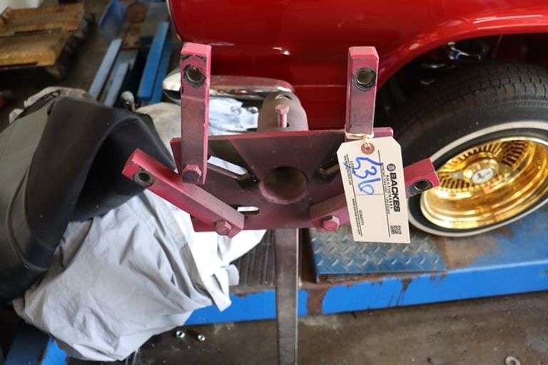 Portable engine stand - Backes Commercial Auctioneers