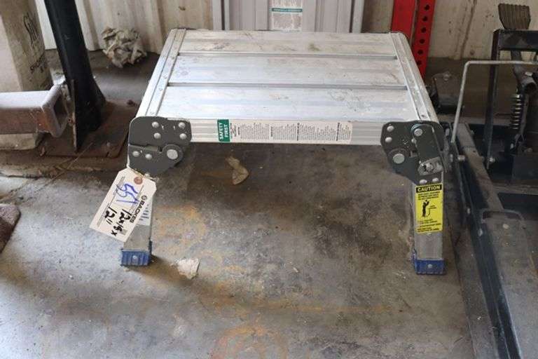 Haul Master 12" x 8" x 12" aluminum work platform - Backes Commercial ...