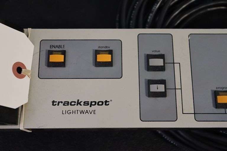 Light Wave track light spot - Backes Commercial Auctioneers