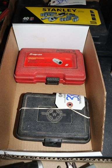 Pair to go - Snap On threader chaser set & Walton tap extruder set ...