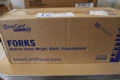 New case of plastic forks - Backes Commercial Auctioneers