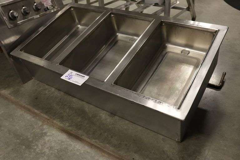 22" x 42" Wells stainless drop-in 3 well steam table with undercabinet ...