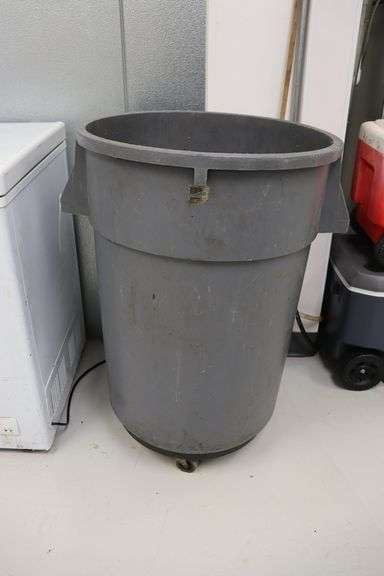 44 gallon Brute barrel on dolly - Backes Commercial Auctioneers