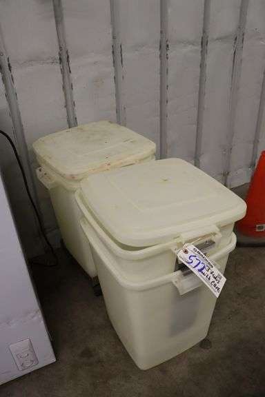 All to go - Poly ingredient bins - Backes Commercial Auctioneers