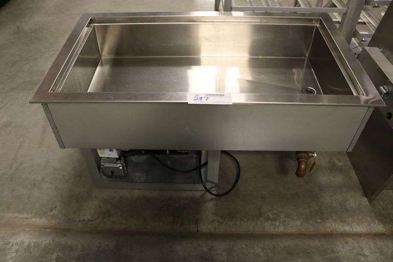 24" x 43" Wells RCP300 stainless drop-in refrigerated salad bar ...