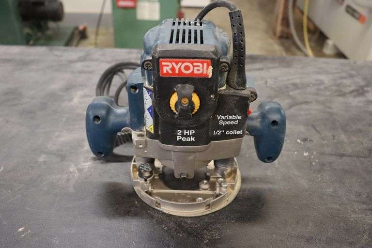Ryobi RE180PL electric router - Backes Commercial Auctioneers