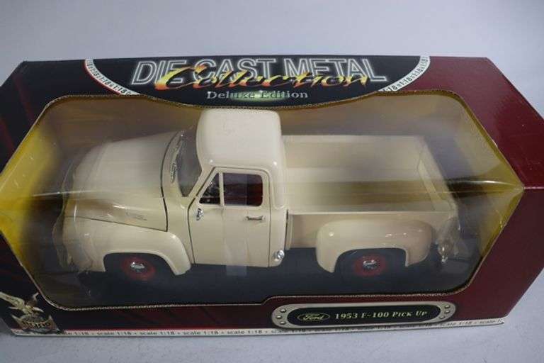 Pair to go - Die Cast Metal Collection 1/18 scale die cast trucks in ...