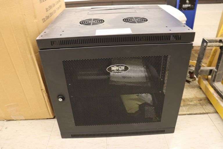 22" x 22" x 22" Component cabinet - Backes Commercial Auctioneers