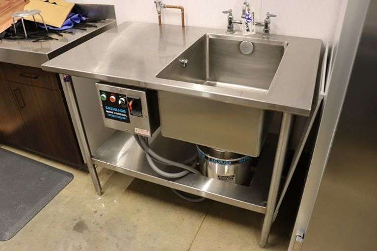 30" x 48" Stainless produce sink w/ Salvajor disposal, 1 phase - Backes ...