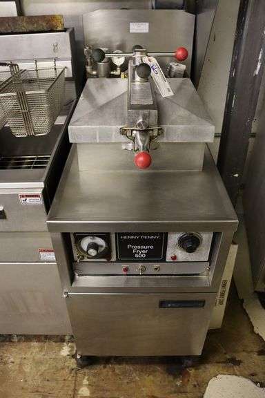 Henny Penny 500 portable electric pressure fryer with filter system - needs part - used as ...