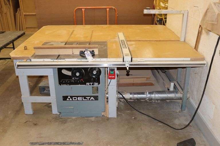 Delta RT-31 - 10" table saw w/ Biesmeyer fence, Biesmeyer blade guard ...