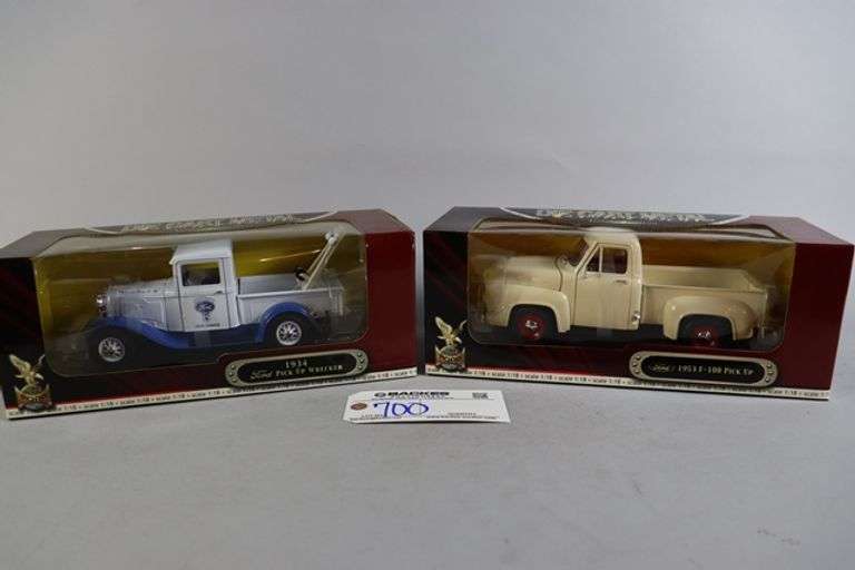Pair to go - Die Cast Metal Collection 1/18 scale die cast trucks in ...