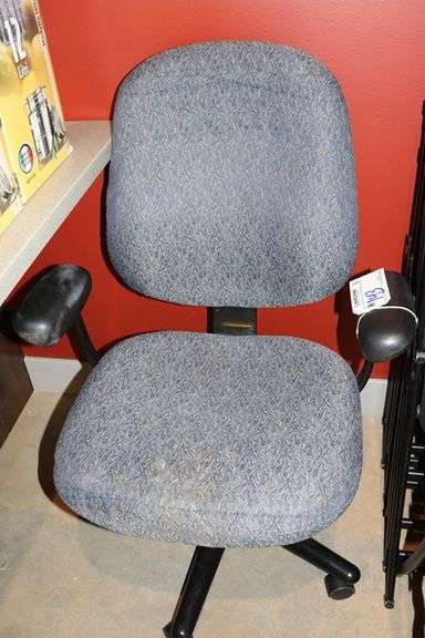 Blue tweed office chair - Backes Commercial Auctioneers