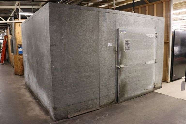 Leer 12' x 13' x 96" High galvanized walk-in cooler w/ 4 fan evap, no ...