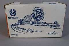 JLE New Holland TJ450 Special Edition die cast tractor with box - 1/16 ...