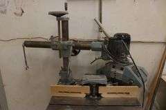Delta model 43-375 shaper 230 volt, 1 phase w/ Delta 34-995 power feed ...
