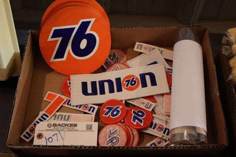 Box to go - Union 76 patches - Backes Commercial Auctioneers