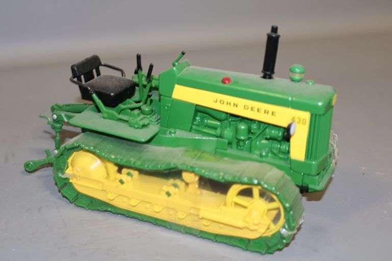 1997 Ertl 1/16 scale John Deere 430 crawler with box - Backes ...