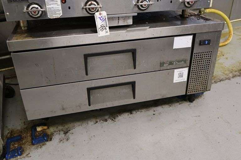 True TRCB-52 portable 2 drawer refrigerated chef's base - back right ...