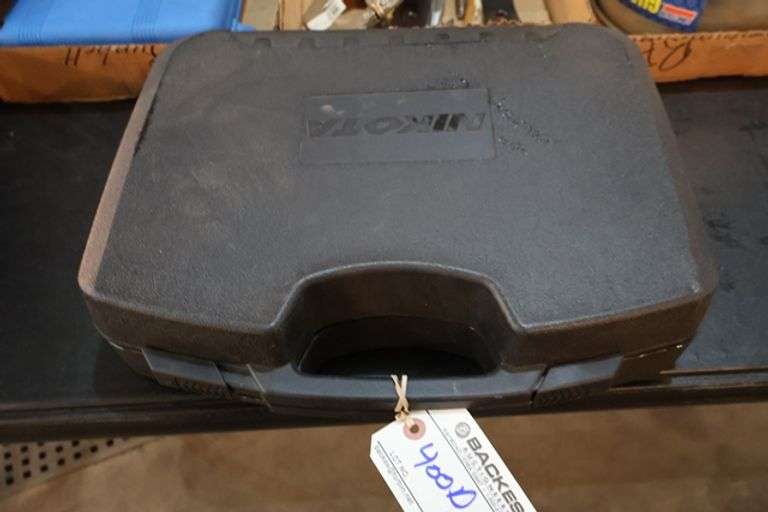 Nikota battery operated grease gun in case with solid nozzle - Backes ...