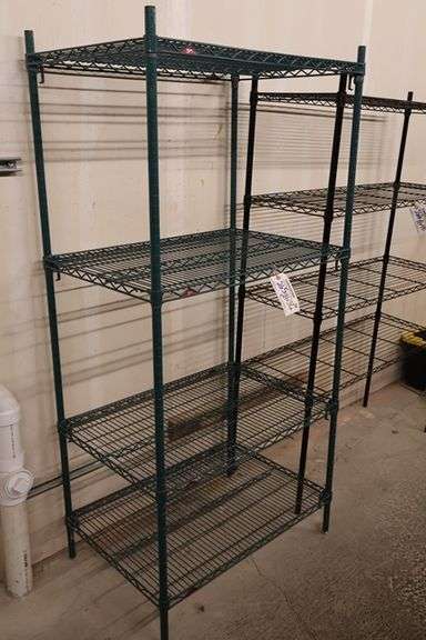 Metro 24" x 36" green coated wire rack - Backes Commercial Auctioneers