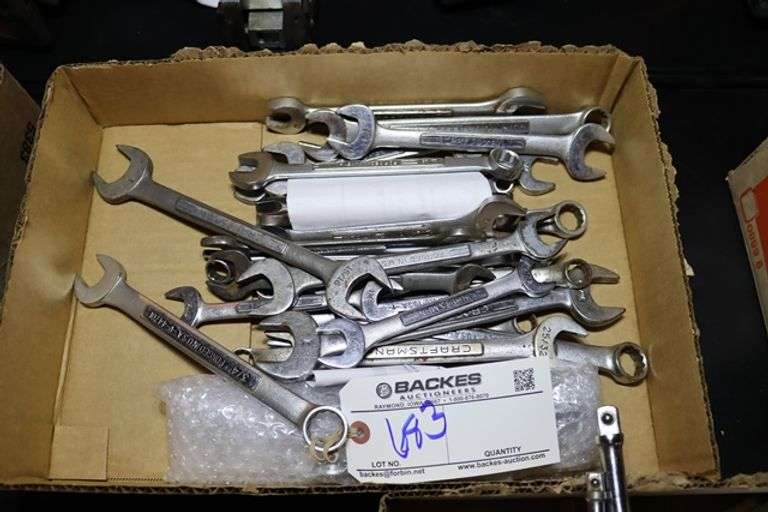 Box flat to go - Assorted Craftsman standard wrenches - Backes ...