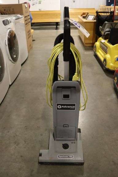 Advance Spectrum 15D vacuum - Backes Commercial Auctioneers