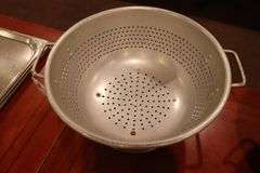 16" aluminum colander - Backes Commercial Auctioneers
