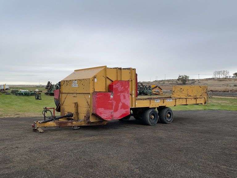 NewHouse Bale Chopper - Booker Auction Company
