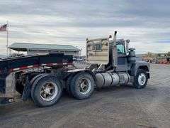 1987 Mack R688ST Truck Tractor - Booker Auction Company