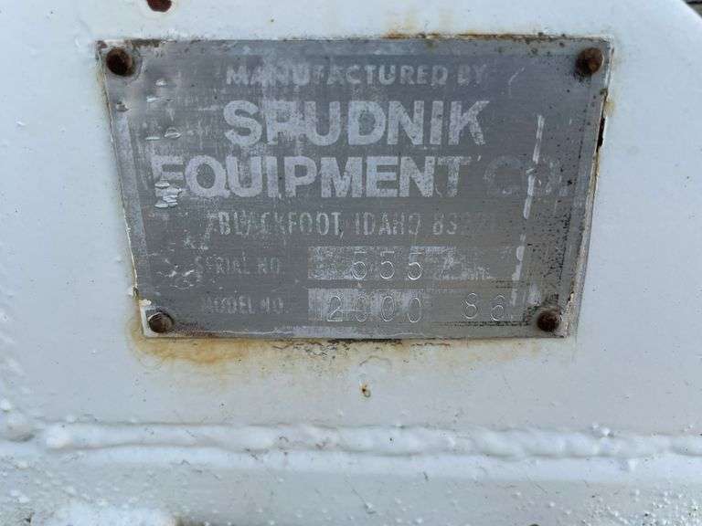 Spudnik 20' Self Unloading Bed - Booker Auction Company