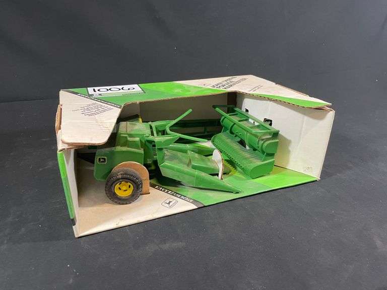 John Deere Toy Forage Harvester - Booker Auction Company