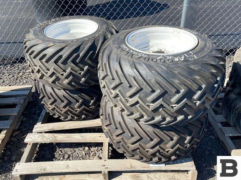 Goodyear Wrangler XT 31x15.50-15 Tires and Rims - Booker Auction Company