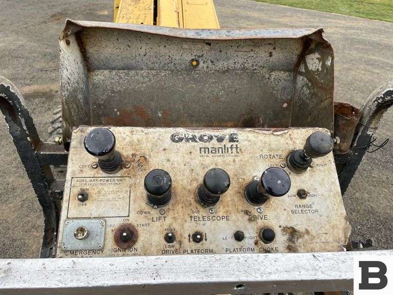 Grove MZ-48B Man Lift - Booker Auction Company