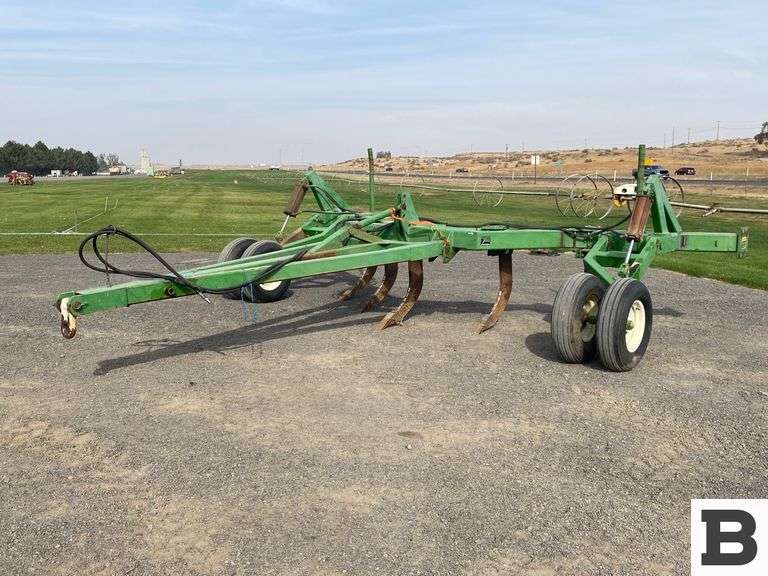 John Deere 915 Ripper - Booker Auction Company