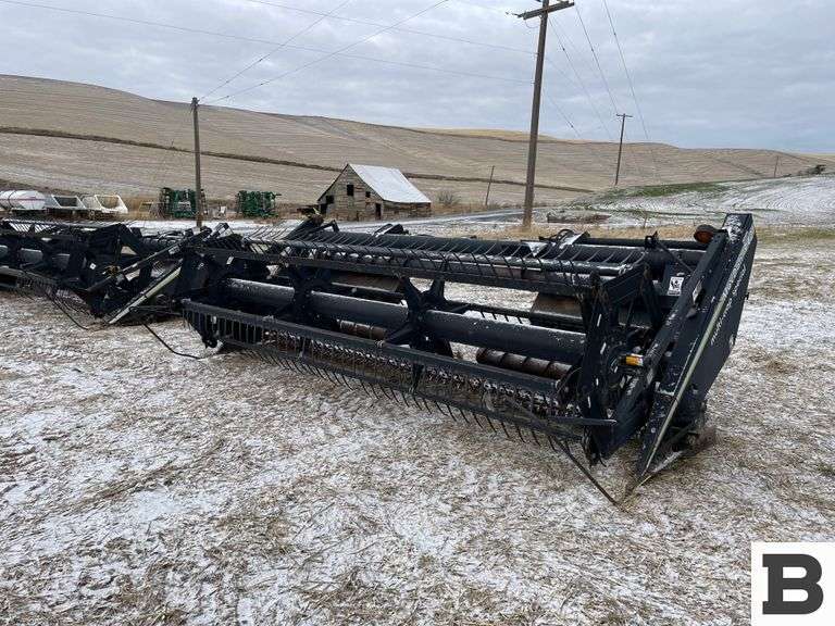 1996 MacDon 942 Multi-Crop Header - Booker Auction Company