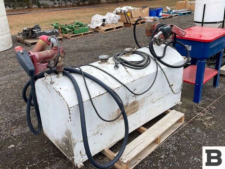 Dual Compartment Fuel Tank - Booker Auction Company