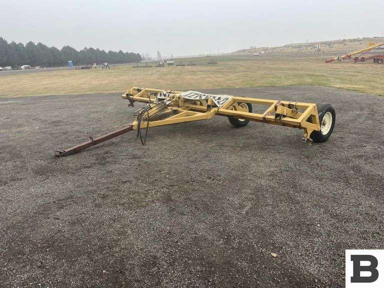 Schmeiser Packer Frame - Booker Auction Company