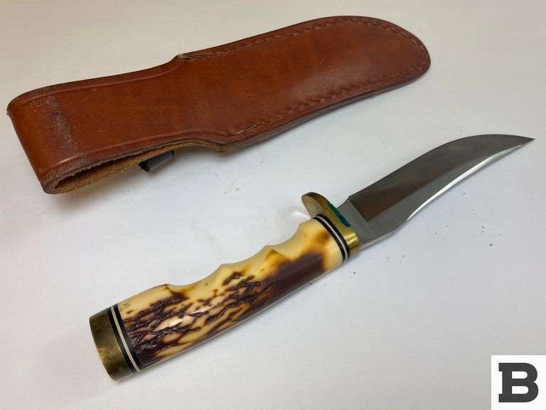 Schrade 153UH Hunting Knife - Booker Auction Company