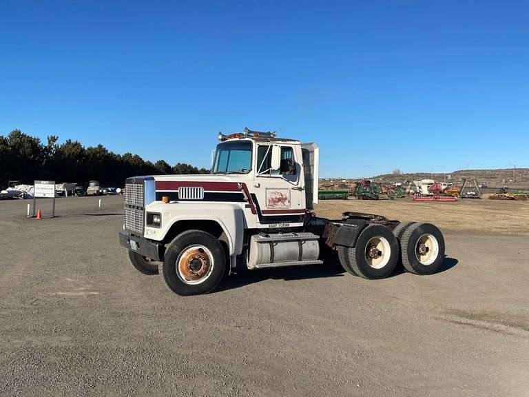 1982 Ford LTL9000 Tractor Truck - Booker Auction Company