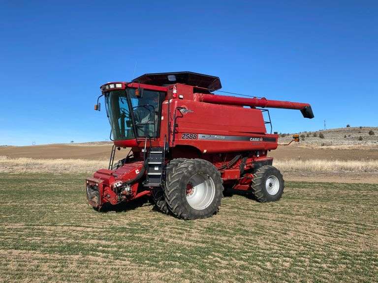 2007 Case IH 2588 Hillside Combine - Booker Auction Company
