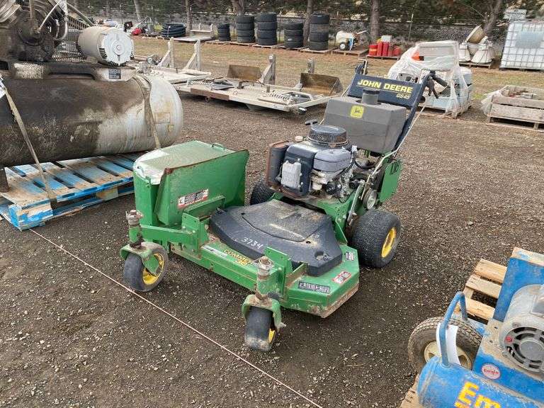 John Deere Self Propelled 36" Commercial Lawn Mower - Booker Auction ...