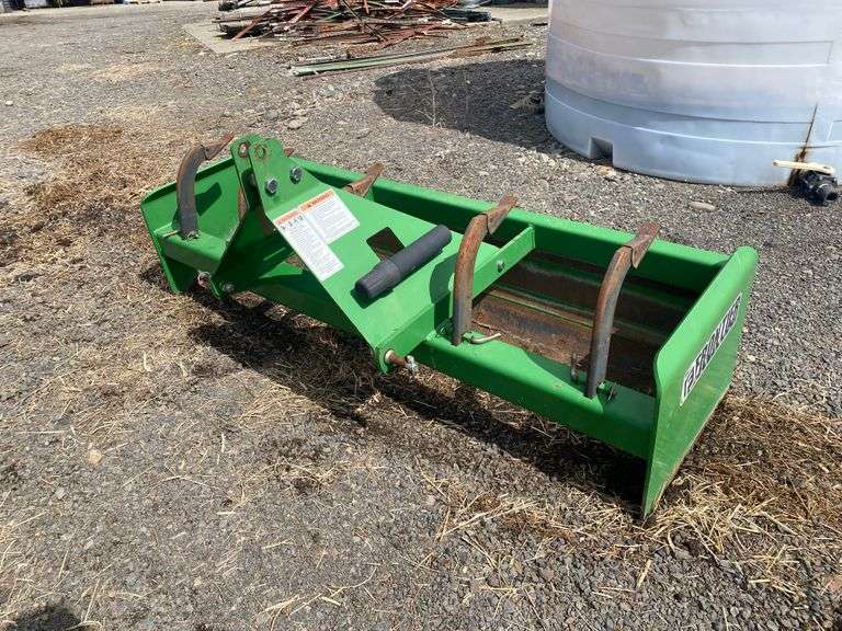 Frontier BB2072 Box Scraper - Booker Auction Company