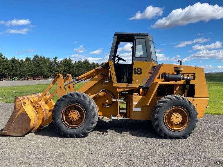 Case W18 Loader - Booker Auction Company