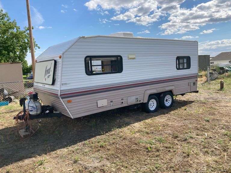 1993 Skyline Nomad Camping Trailer - Booker Auction Company