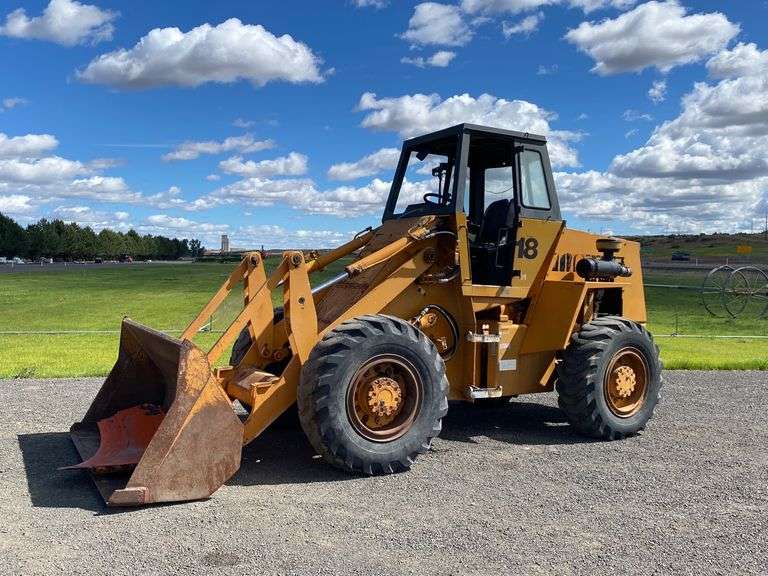 Case W18 Loader - Booker Auction Company
