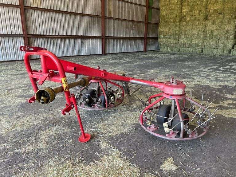 Haybob 300 Tedder - Booker Auction Company