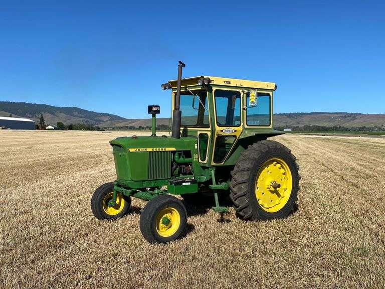 1967 John Deere 3020 Tractor - Booker Auction Company